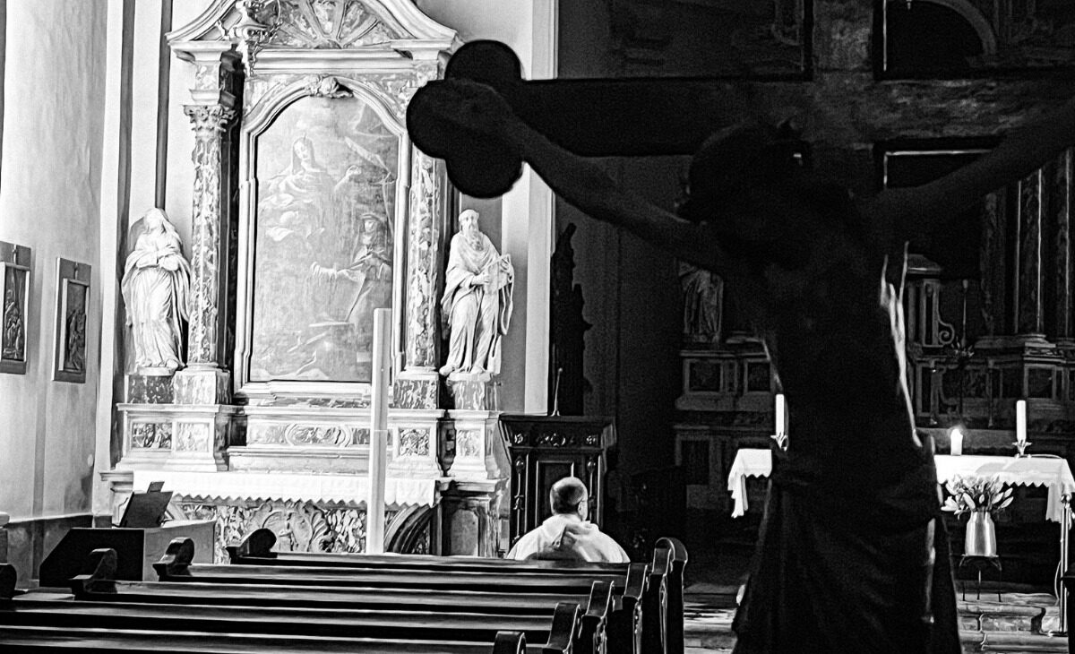 TIŠINA U SVIJETU BUKE: Bog ne treba ni mikrofon ni pojačalo da bi ga se ...