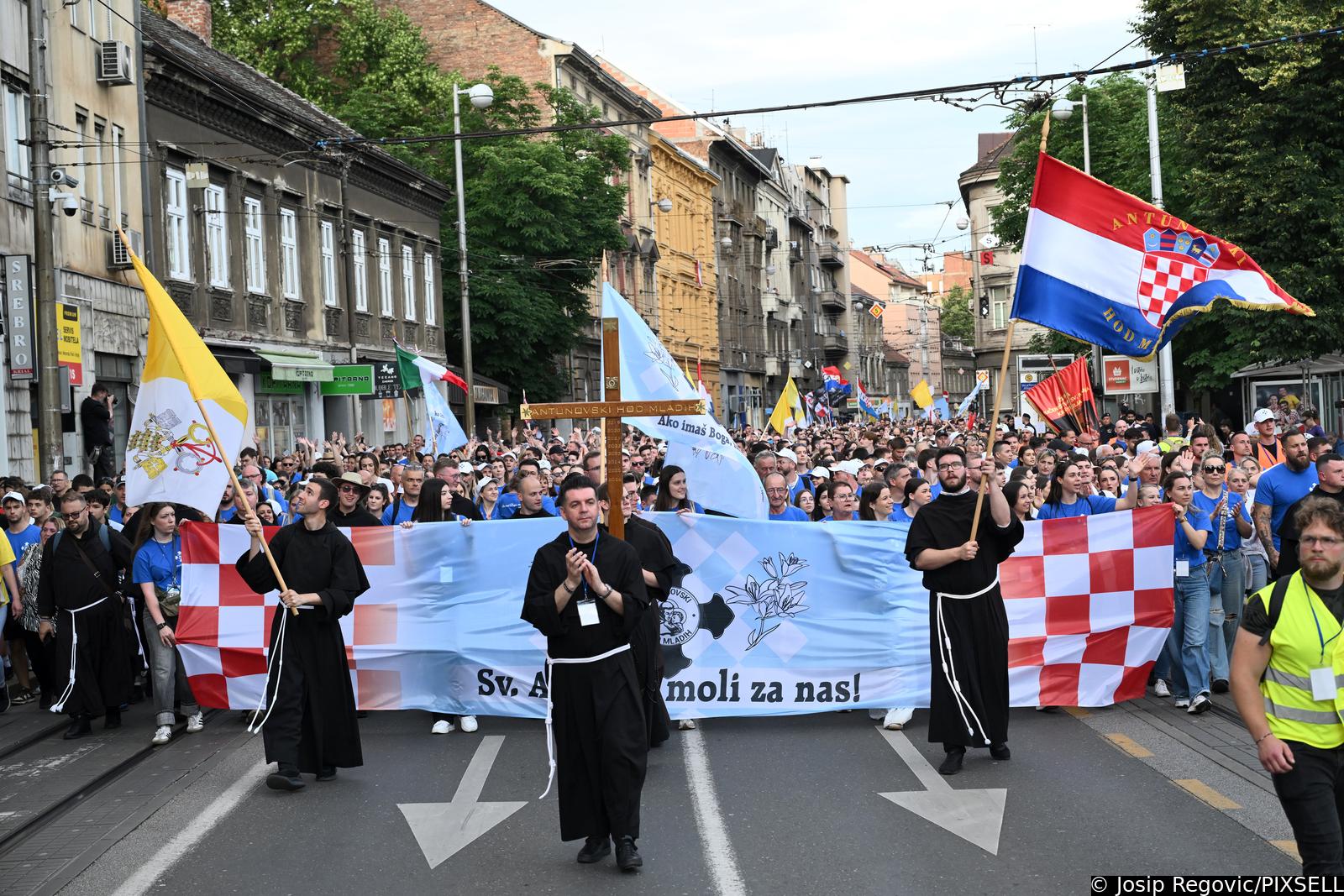 PORUKA MONS. KUTLEŠE MLADIMA: Nećete danas samo prijeći određeni broj ...
